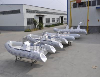 China 2022  inflatable rigid hull boats 430cm length with console ,seat, fuel tank rib430A for sale
