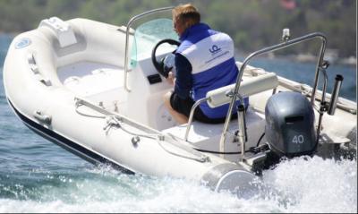China 65KGS Fiberglass Small Rib Boat for Smooth and Stable Water Transportation for sale