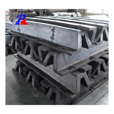 China CCS.BV.ABS.SGS Certificate Prime Jetty Harbor Boat Dock Ship V Type Rubber Fender Marine for sale