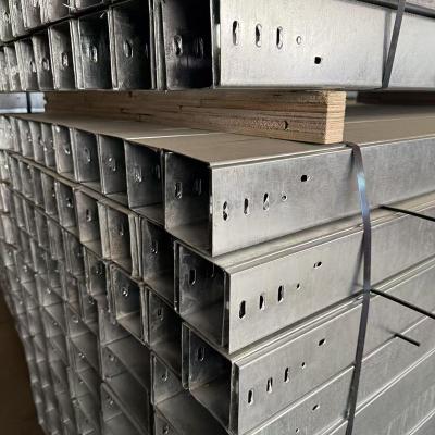 China Perforated Hot Dipped Galvanized Cable Tray Durable Corrosion Resistant 500/600/700/800mm Width for sale