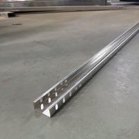 China OEM Wireway Galvanised Metal Trunking 50-1000mm Rectangle Shape for sale