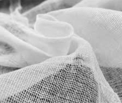 China Pre-Washed Absorbent Gauze Roll, Cotton Gauze Medical High Tearing Strength for sale