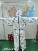 China Waterproof Disposable Protective Coveralls For Medical Clinics , Hospital Ward , Inspection Rooms, Protective clothing for sale