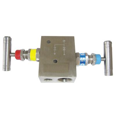 China Stainless Steel 2 Way Instrument Manifold Valve 6000 psi 1/4 Female NPT for sale