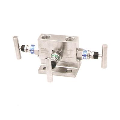 China Stainless Steel Instrument Manifold Valve Three Valve 6000 Psi 1/2 Female NPT Flange for sale