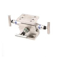 China PTFE 6000Psi Needle Valve Manifold 3 Way Pressure Gauge Manifold Valves 200C for sale