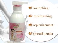China Repairing Body Moisturizer Lotion Brighten Complexion Natural Herbal Essence for sale