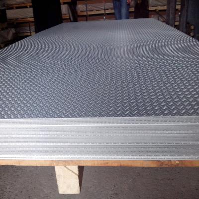 China Coated Hot Rolled Weld Carbon Chequered Steel Sheet with Coated Surface and Thickness 0.5-20mm for sale
