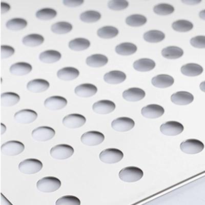 China 0.5mm 0.65mm 0.8mm 2.5 mm 304 Stainless Steel Hexagonal Round Punching Perforated Sheet with Tolerance ±1% Natural Color for sale