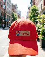 China Structured Crown Embroidery Baseball Cap Custom Logo Stitching Precision Detail Adjustable Cap for sale