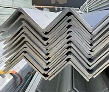 China 2mm 3mm 5mm Hot Rolled Angle Steel Profile Ms Angle Section for sale
