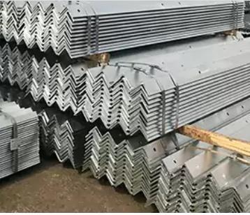 China Structural Ms Angle Steel Profile Rolled Angle Section Universal 40mm 50mm 75mm for sale
