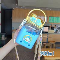 China Large Capacity Children's Square Straw Cup with Direct Drinking Water Flowing Method for sale