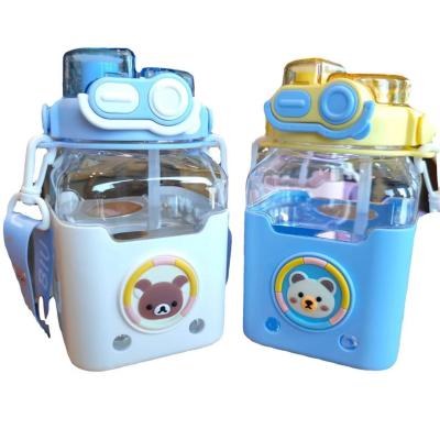 China Wholesale Children Drinking Water Bottle 980ml Portable Square Straw Cup with Carrying Strap for sale