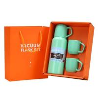 China 550ml 304 Stainless Steel Vacuum Insulated Water Cup Gift Set with 3 Lids for Travelers for sale