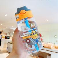 China Custom Logo 480ml Anti-Corrosion Coated Plastic Baby Drinking Water Bottle with Straws for sale