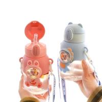 China Wholesale Children Plastic Water Bottle 600ml Anti-Drop Straw Cup Custom Color PC PP for sale