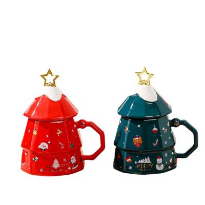 China Christmas Ceramic Mug 500ml with Lid and Spoon Holiday Gift Cup for sale