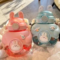 China Wholesale 1150ml Children Plastic Water Bottle with Straw Leakproof Self Driving Travel for sale