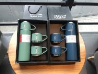 China 500ml Double Wall Stainless Steel Vacuum Flask Set with Two Coffee Cups Business Gift Set for sale