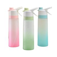 China 700ml Gradient Color Sports Water Bottle PP+PC+PE 156g Large Capacity Outdoor Fitness Cup with Straw for sale