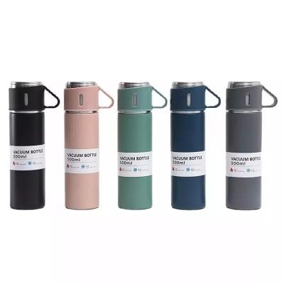 China 500ml Stainless Steel Vacuum Bottle Insulated Mug Gift Set 6-12hrs Hot Cold for sale