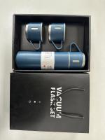 China 500ml Stainless Steel Vacuum Flask Gift Set with 3 Cups 304 Inner 6-12hrs Hot Cold for sale