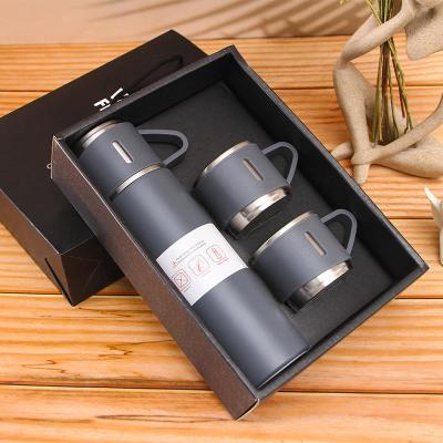China Corporate Business Gift Set 201 Stainless Steel Vacuum Flask 500ml with 3 Attachable Mugs for sale