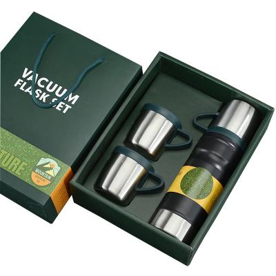 China 680ml Stainless Steel Vacuum Flask Set with 3 Lids for Business Promotion for sale