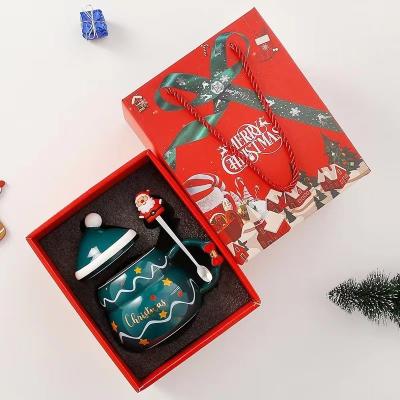 China Christmas Gift Ceramic Cup with Lid Spoon 480ml Red Green Snowman Bell for sale