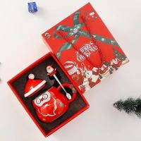 China Creative Christmas Coffee Mugs 480ml Capacity Sublimation Printing Santa Claus Design for sale