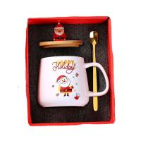China 400ml Ceramic Santa Christmas Coffee Mug with Lid Custom Logo Porcelain Gift Cup for sale