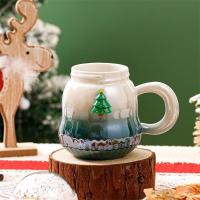 China 500ML Gradient Color Ceramic Christmas Mug with Plastic Lid Gift Boxed for sale