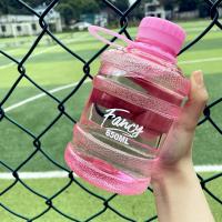 China 650ml Plastic Sports Water Bottle Eco Friendly Mini Bucket Reusable 300g for sale