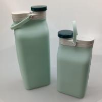China Custom Logo Collapsible Silicone Water Bottle 400ml 600ml Foldable with Straw for Business Gifts for sale
