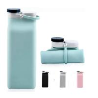 China Foldable Silicone Water Bottle 600ml Reusable Collapsible Bottle for Outdoor Travel for sale