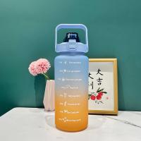 China 2000ml Plastic Water Bottle with Straw Time Marker Thermal Insulation for Fitness for sale