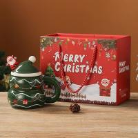 China Food Grade Porcelain Christmas Cup 400ml Luxury Gift Set with Spoon and Lid for sale