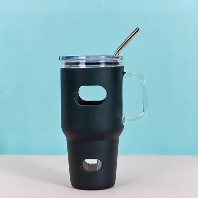 China Food Grade 32oz Glass Tumbler with Wooden Lid and Straw 960ml High Borosilicate for sale