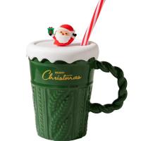 China 400ml Capacity Christmas Tree Ceramic Cup with Lid and Straw Sustainable Material for sale