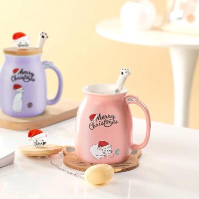 China 380ml Ceramic Coffee Cup with 3D Little Cat Design Bamboo Lid and Spoon for sale