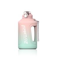 China 50oz Large Capacity Gradient Color PP Plastic Water Bottle 1500ml for Outdoor Sports Fitness for sale