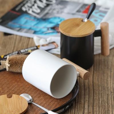 China 11oz Ceramic Travel Mug Insulated Office Cup Business Gift Black White for sale