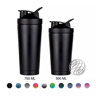 China Stainless Steel 700ml Vacuum Insulated Shaker Bottle Custom Logo Fitness Water Bottle for sale