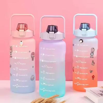 China 2000ml Tritan Plastic Water Bottle Leakproof Frosted Gradient Shaker Bottle Custom Color for sale