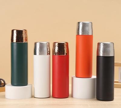 China 316 Stainless Steel Insulated Water Bottle 480ml Leak Proof Outdoor Thermos for sale