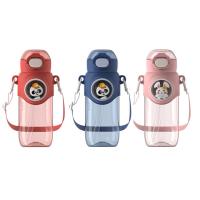 China 690ml Tritan Plastic Water Bottle with Elastic Lid and Rope for Kids Outdoor for sale