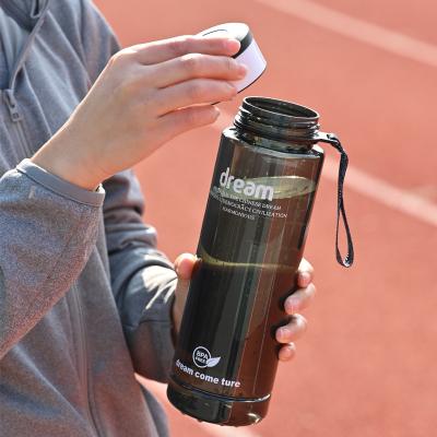 China 1000ml Eco-friendly PET Portable Direct Drinking Water Bottle for Fitness Sport for sale