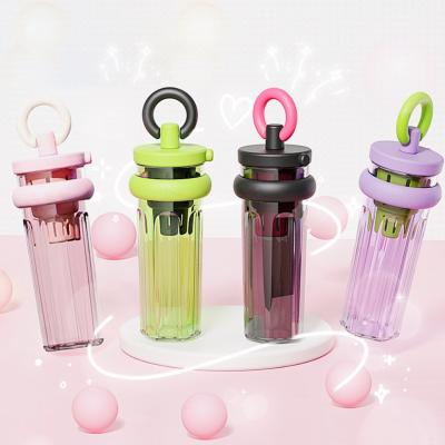 China 700ml Leakproof Plastic Travel Cup with Straw Large Capacity Reusable Water Bottle for sale