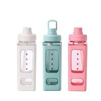China 700ml Square Plastic Water Bottle Thermal Insulation for Travel Fitness for sale
